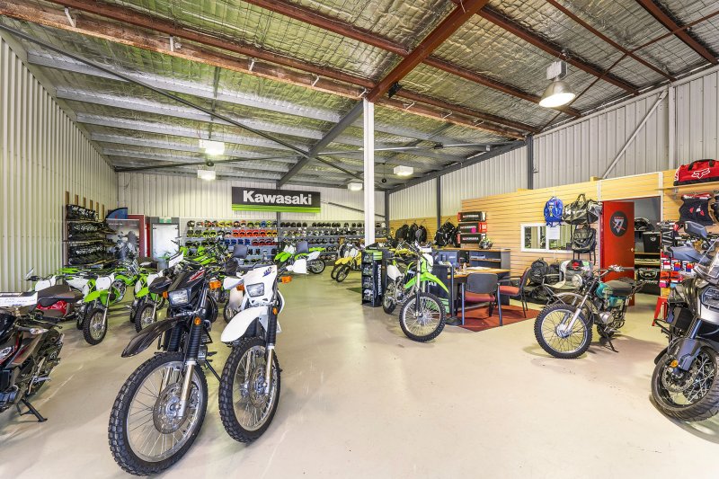 Standalone Showroom, Motor Display or Bulky Goods