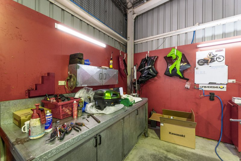 Standalone Showroom, Motor Display or Bulky Goods