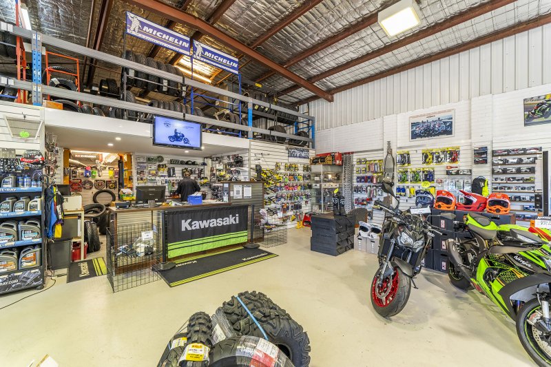 Standalone Showroom, Motor Display or Bulky Goods